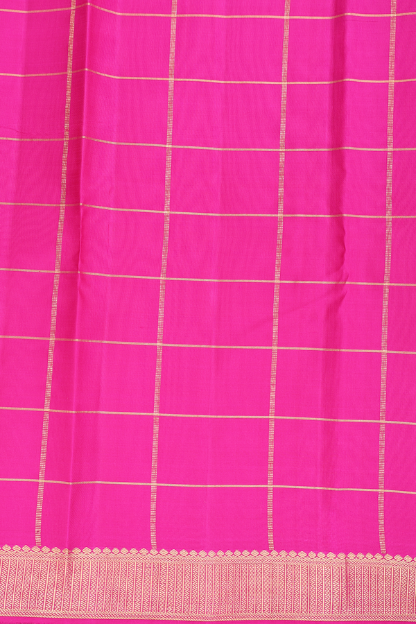Kanchipuram Silk Saree In Coral Pink With Checks Design